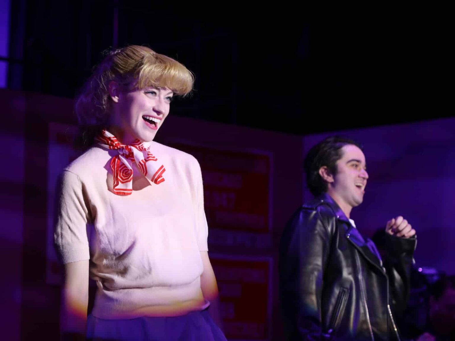 "Grease" ravive la nostalgie et le plaisir des années 1950 au Petit ...